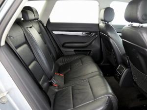 Grey Audi A6 2011 in Tallinn, with an engine capacity of 2.00 L and mileage of 388 thousand km for 2699 €, photo 17 on AUTOMOTO.COM.LV