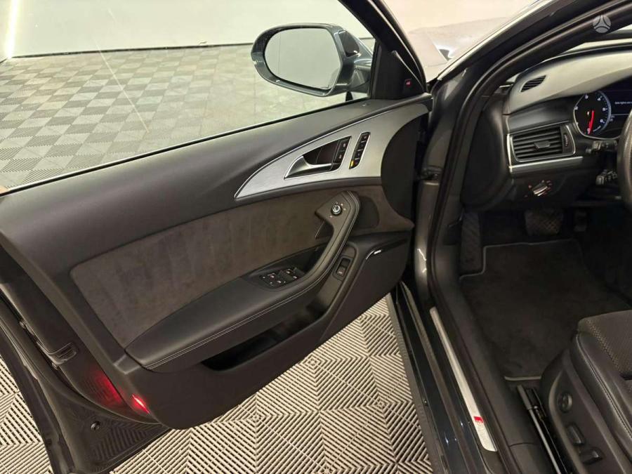 Pelēks Audi A6 2011 Marijampole, ar dzinēja tilpumu 2.97 L un nobraukumu 269 tūkst. km par 12999 €, foto 33 vietnē AUTOMOTO.COM.LV