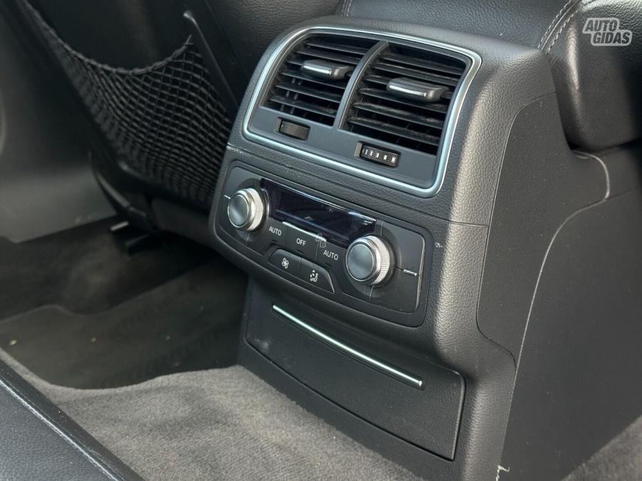 Grey Audi A6 2011 in Kaunas, with an engine capacity of 3.00 L and mileage of 340 thousand km for 7500 €, photo 16 on AUTOMOTO.COM.LV
