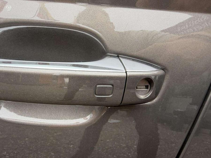 Grey Audi A6 2011 in Kaunas, with an engine capacity of 3.00 L and mileage of 247 thousand km for 9650 €, photo 29 on AUTOMOTO.COM.LV