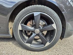 Pelēks Audi A6 2012 Viļņa, ar dzinēja tilpumu 2.97 L un nobraukumu 393 tūkst. km par 6300 €, foto 26 vietnē AUTOMOTO.COM.LV