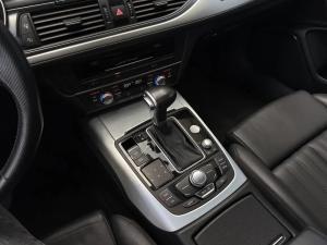 Pelēks Audi A6 2012 Rēzekne, ar dzinēja tilpumu 3.00 L un nobraukumu 269 tūkst. km par 12990 €, foto 26 vietnē AUTOMOTO.COM.LV