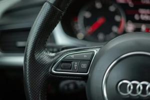 Pelēks Audi A6 2012 Liepāja, ar dzinēja tilpumu 3.00 L un nobraukumu 296 tūkst. km par 15500 €, foto 24 vietnē AUTOMOTO.COM.LV