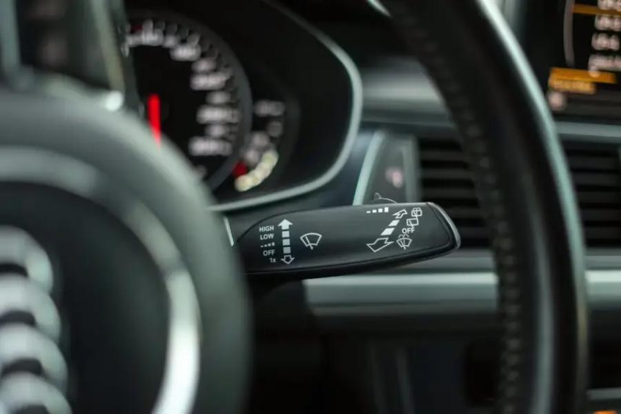 Pelēks Audi A6 2012 Liepāja, ar dzinēja tilpumu 3.00 L un nobraukumu 296 tūkst. km par 15500 €, foto 27 vietnē AUTOMOTO.COM.LV