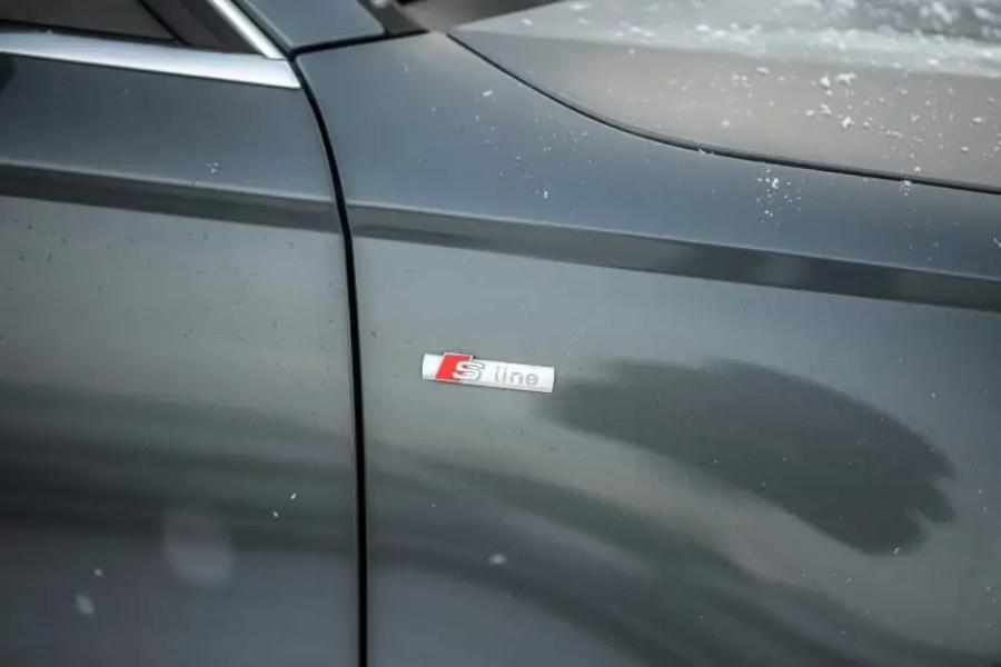 Pelēks Audi A6 2012 Liepāja, ar dzinēja tilpumu 3.00 L un nobraukumu 296 tūkst. km par 15500 €, foto 36 vietnē AUTOMOTO.COM.LV