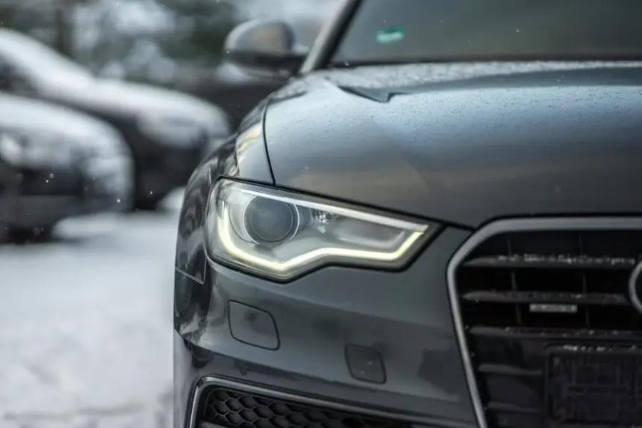 Pelēks Audi A6 2012 Liepāja, ar dzinēja tilpumu 3.00 L un nobraukumu 296 tūkst. km par 15500 €, foto 38 vietnē AUTOMOTO.COM.LV