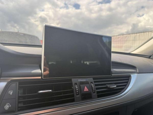 Grey Audi A6 2012 in Vilnius, with an engine capacity of 3.00 L and mileage of 229 thousand km for 8500 €, photo 9 on AUTOMOTO.COM.LV