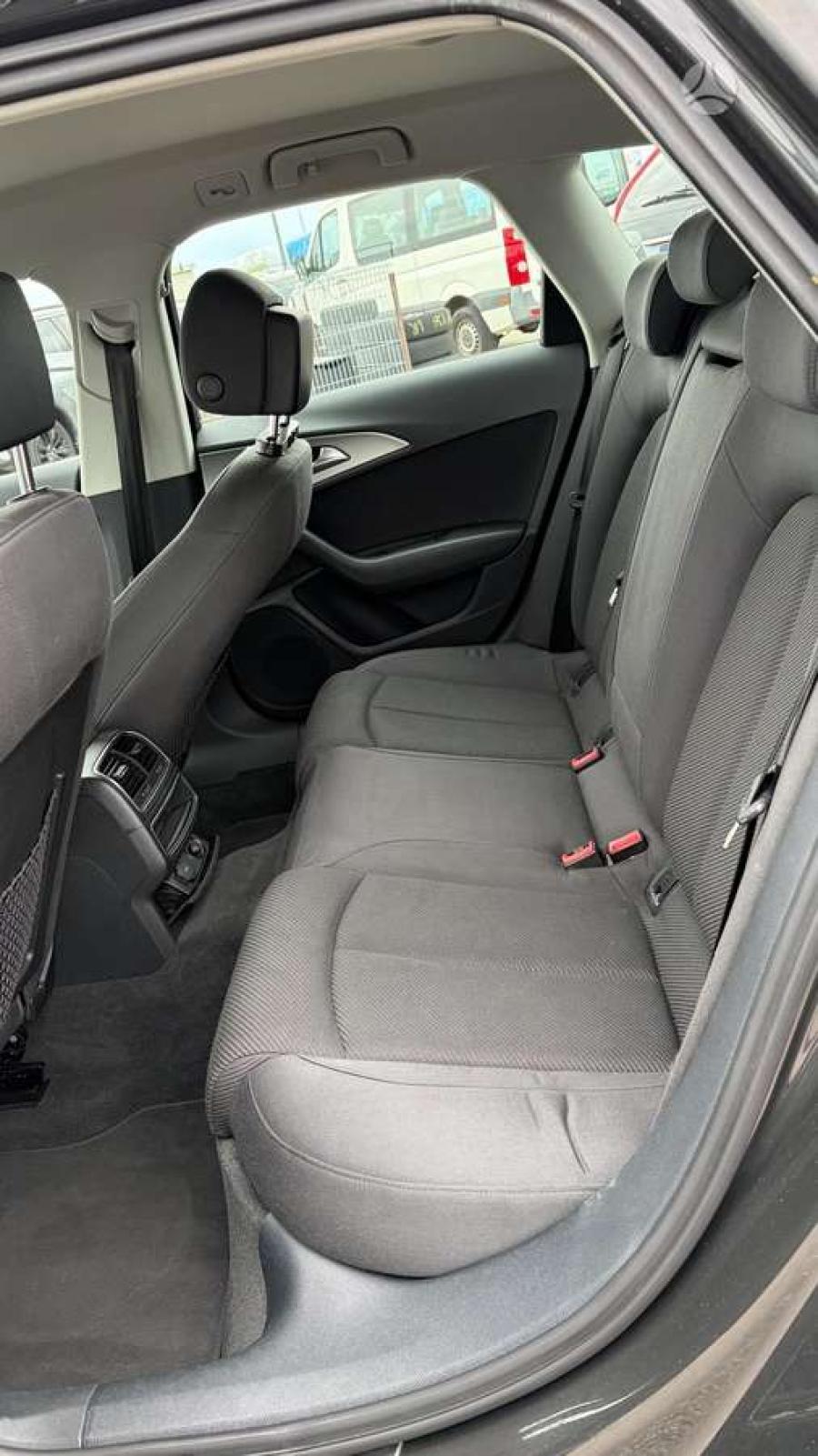 Pelēks Audi A6 2012 Marijampole, ar dzinēja tilpumu 2.97 L un nobraukumu 311 tūkst. km par 8550 €, foto 14 vietnē AUTOMOTO.COM.LV