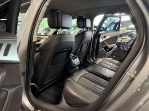 Grey Audi A6 2012 in Klaipeda, with an engine capacity of 3.00 L and mileage of 262 thousand km for 10900 €, photo 9 on AUTOMOTO.COM.LV