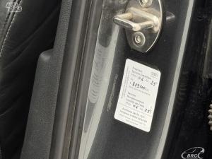 Grey Audi A6 2013 in Avizieniai, with an engine capacity of 3.00 L and mileage of 332 thousand km for 11900 €, photo 27 on AUTOMOTO.COM.LV