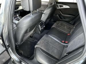 Grey Audi A6 2014 in Vilnius, with an engine capacity of 2.97 L and mileage of 255 thousand km for 10500 €, photo 28 on AUTOMOTO.COM.LV