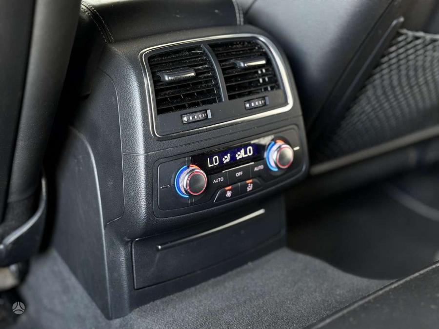 Grey Audi A6 2014 in Vilnius, with an engine capacity of 2.97 L and mileage of 255 thousand km for 10500 €, photo 30 on AUTOMOTO.COM.LV