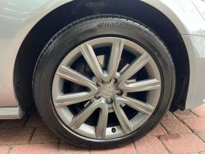 Pelēks Audi A6 2014 Viļņa, ar dzinēja tilpumu 1.97 L un nobraukumu 204 tūkst. km par 8500 €, foto 16 vietnē AUTOMOTO.COM.LV