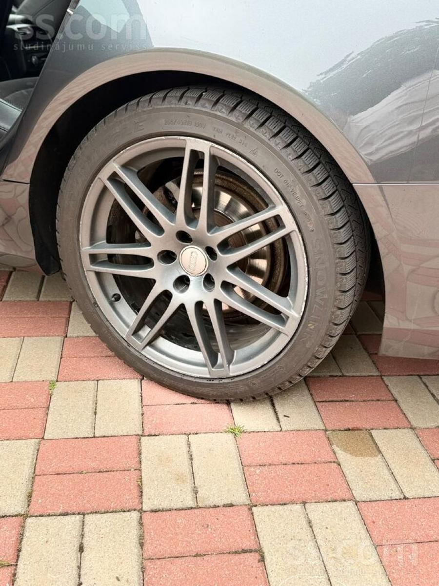 Grey Audi A6 2014 in Riga, with an engine capacity of 3.00 L and mileage of 395 thousand km for 12999 €, photo 19 on AUTOMOTO.COM.LV