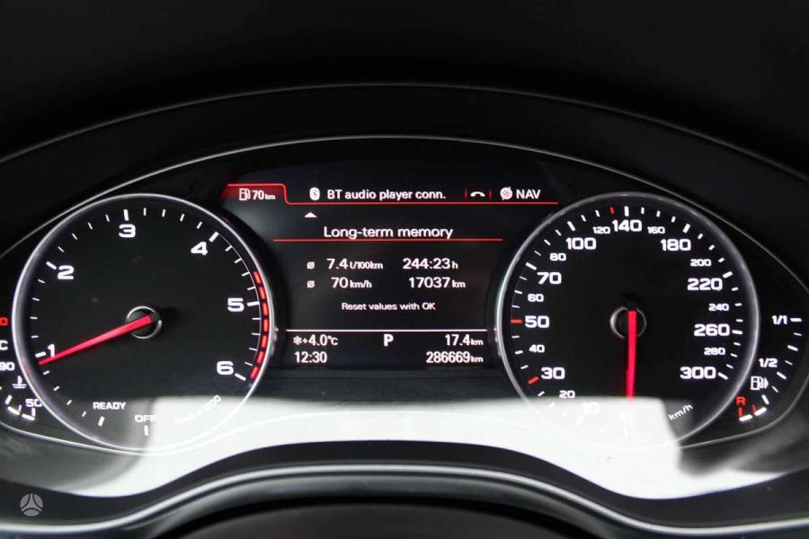 Grey Audi A6 2015 in Vilnius, with an engine capacity of 3.00 L and mileage of 287 thousand km for 12290 €, photo 7 on AUTOMOTO.COM.LV