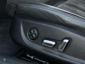 Grey Audi A6 2015 in Vilnius, with an engine capacity of 2.97 L and mileage of 215 thousand km for 18999 €, photo 37 on AUTOMOTO.COM.LV