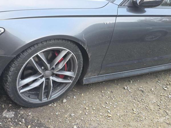 Grey Audi A6 2015 in Joniskis, with an engine capacity of 2.97 L and mileage of 283 thousand km for 16000 €, photo 7 on AUTOMOTO.COM.LV