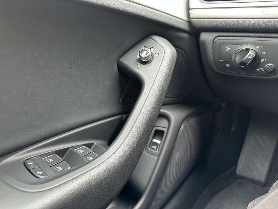 Grey Audi A6 2015 in Vilnius, with an engine capacity of 1.97 L and mileage of 271 thousand km for 12900 €, photo 34 on AUTOMOTO.COM.LV