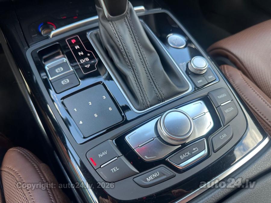 Grey Audi A6 2015 in Tartu, with an engine capacity of 3.00 L and mileage of 338 thousand km for 17950 €, photo 26 on AUTOMOTO.COM.LV