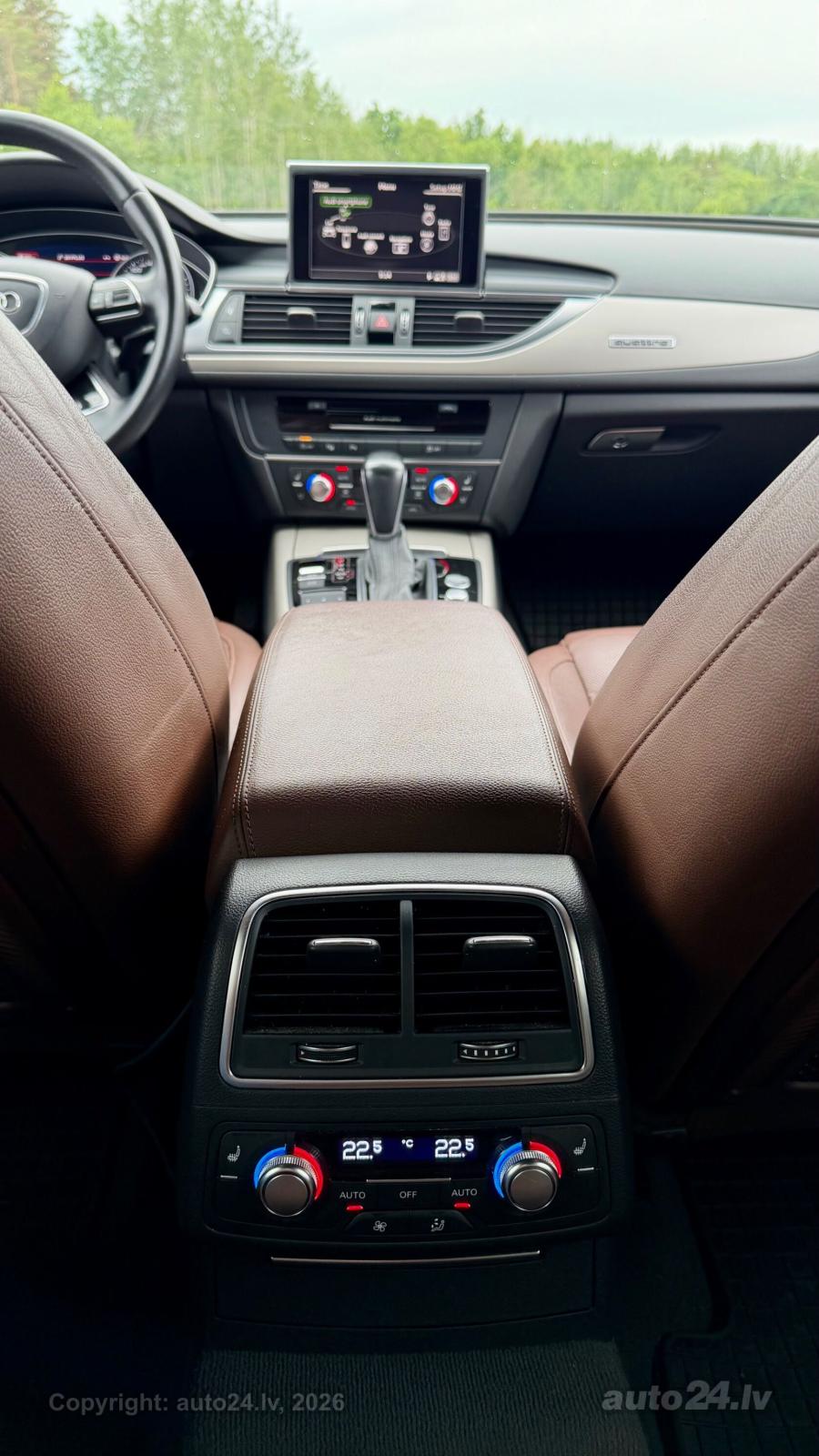 Grey Audi A6 2015 in Tallinn, with an engine capacity of 3.00 L and mileage of 358 thousand km for 14999 €, photo 10 on AUTOMOTO.COM.LV