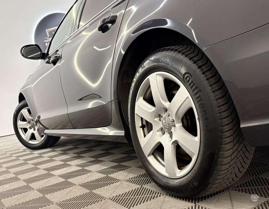 Pelēks Audi A6 2015 Marijampole, ar dzinēja tilpumu 1.97 L un nobraukumu 214 tūkst. km par 12750 €, foto 22 vietnē AUTOMOTO.COM.LV