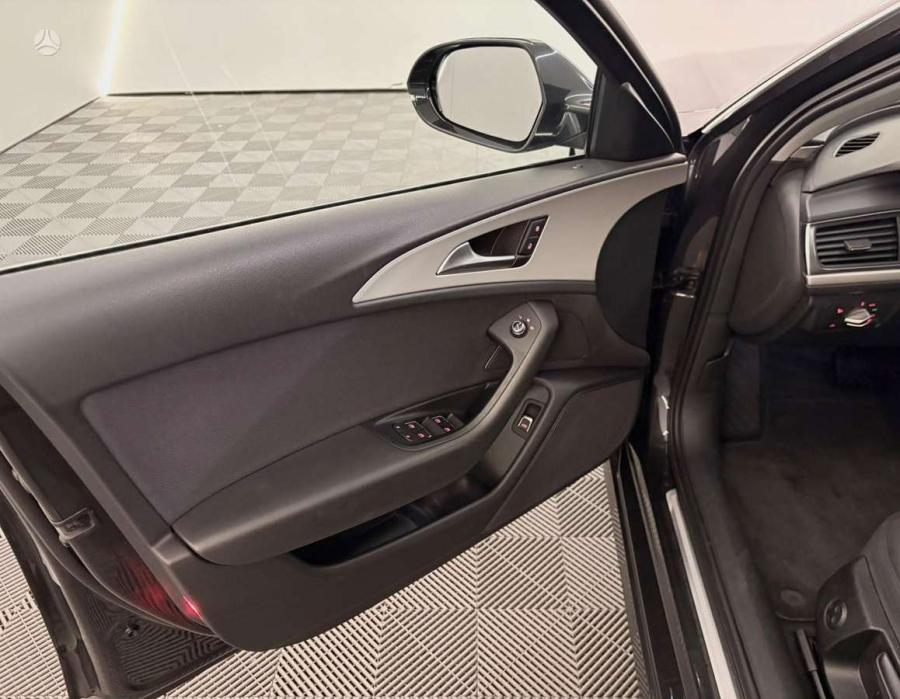 Pelēks Audi A6 2015 Marijampole, ar dzinēja tilpumu 1.97 L un nobraukumu 214 tūkst. km par 12750 €, foto 27 vietnē AUTOMOTO.COM.LV