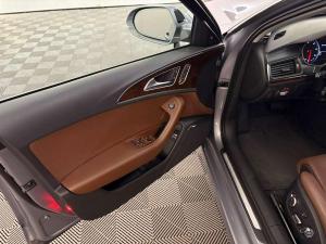 Grey Audi A6 2015 in Marijampole, with an engine capacity of 2.97 L and mileage of 265 thousand km for 13999 €, photo 17 on AUTOMOTO.COM.LV
