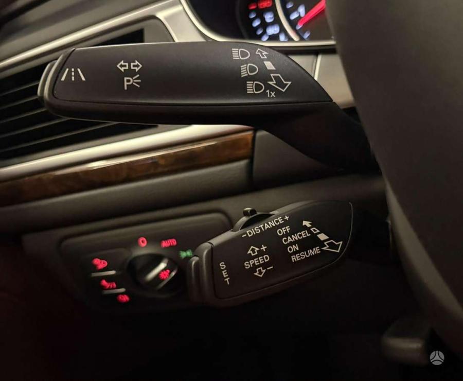 Grey Audi A6 2015 in Marijampole, with an engine capacity of 2.97 L and mileage of 265 thousand km for 13999 €, photo 29 on AUTOMOTO.COM.LV
