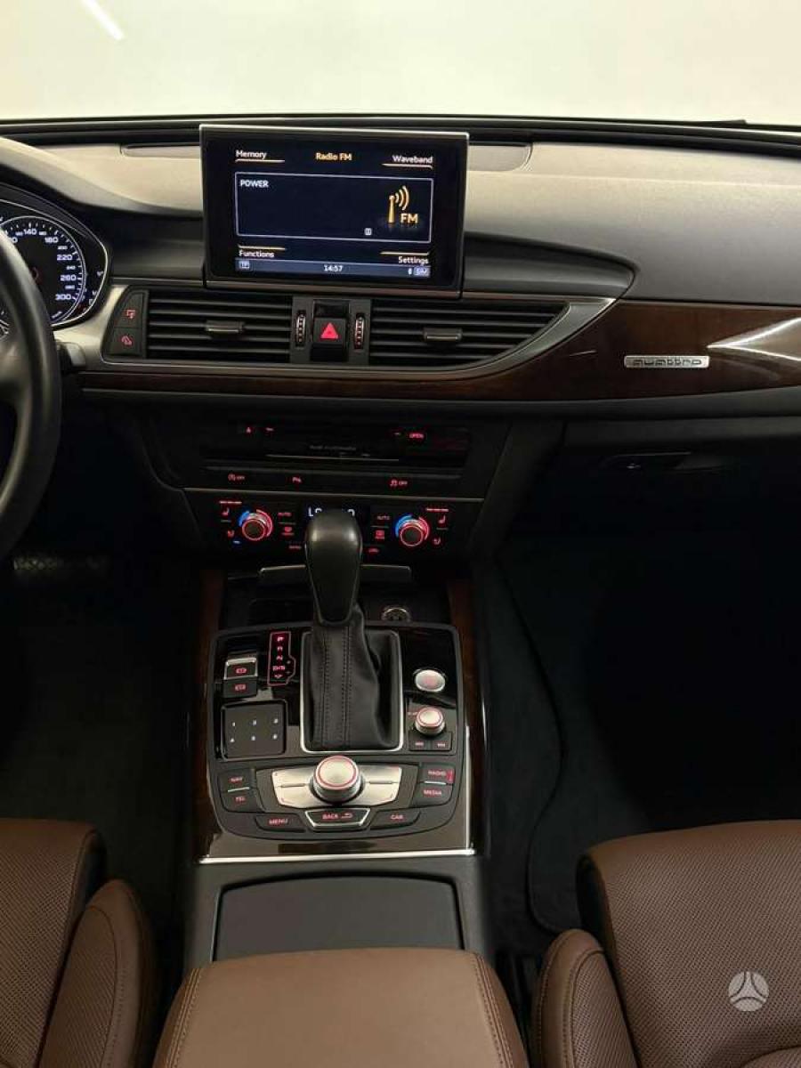 Grey Audi A6 2015 in Marijampole, with an engine capacity of 2.97 L and mileage of 265 thousand km for 13999 €, photo 39 on AUTOMOTO.COM.LV
