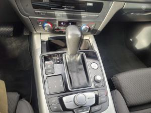 Pelēks Audi A6 2015 Marijampole, ar dzinēja tilpumu 2.97 L un nobraukumu 221 tūkst. km par 12500 €, foto 17 vietnē AUTOMOTO.COM.LV