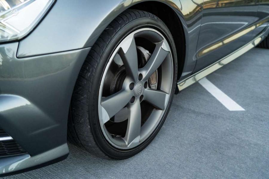 Grey Audi A6 2015 in Klaipeda, with an engine capacity of 2.97 L and mileage of 316 thousand km for 17100 €, photo 15 on AUTOMOTO.COM.LV