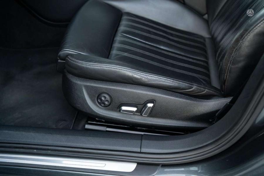 Grey Audi A6 2015 in Klaipeda, with an engine capacity of 2.97 L and mileage of 316 thousand km for 17100 €, photo 46 on AUTOMOTO.COM.LV