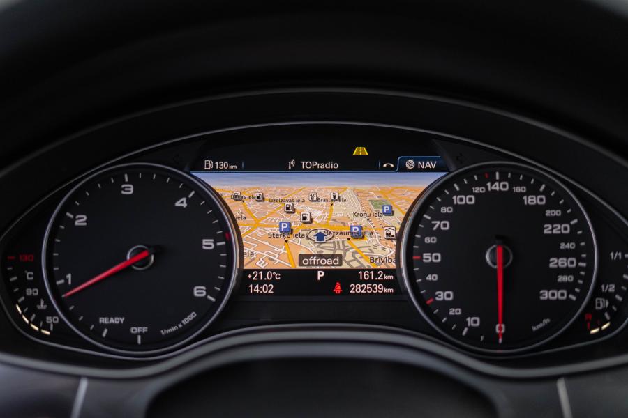 Pelēks Audi A6 2015 Rīga, ar dzinēja tilpumu 3.00 L un nobraukumu 282 tūkst. km par 12990 €, foto 17 vietnē AUTOMOTO.COM.LV