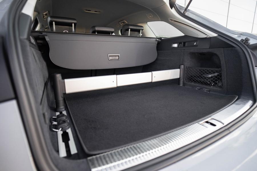 Pelēks Audi A6 2015 Rīga, ar dzinēja tilpumu 3.00 L un nobraukumu 282 tūkst. km par 12990 €, foto 35 vietnē AUTOMOTO.COM.LV