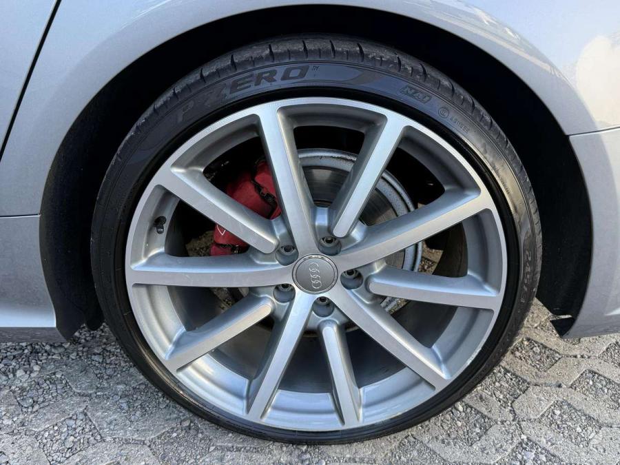 Pelēks Audi A6 2015 Viļņa, ar dzinēja tilpumu 1.97 L un nobraukumu 268 tūkst. km par 11500 €, foto 16 vietnē AUTOMOTO.COM.LV