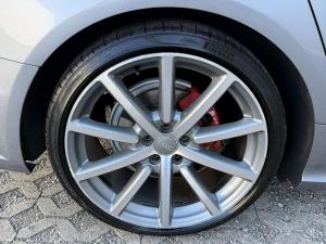 Pelēks Audi A6 2015 Viļņa, ar dzinēja tilpumu 1.97 L un nobraukumu 268 tūkst. km par 11500 €, foto 17 vietnē AUTOMOTO.COM.LV