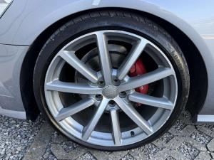 Pelēks Audi A6 2015 Viļņa, ar dzinēja tilpumu 1.97 L un nobraukumu 268 tūkst. km par 11500 €, foto 19 vietnē AUTOMOTO.COM.LV