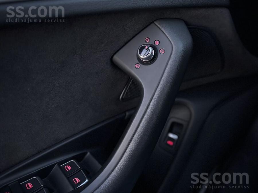 Grey Audi A6 2016 in Riga, with an engine capacity of 3.00 L and mileage of 240 thousand km for 14900 €, photo 10 on AUTOMOTO.COM.LV