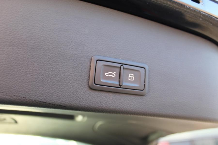 Pelēks Audi A6 2016 Rīga, ar dzinēja tilpumu 3.00 L un nobraukumu 263 tūkst. km par 19600 €, foto 15 vietnē AUTOMOTO.COM.LV