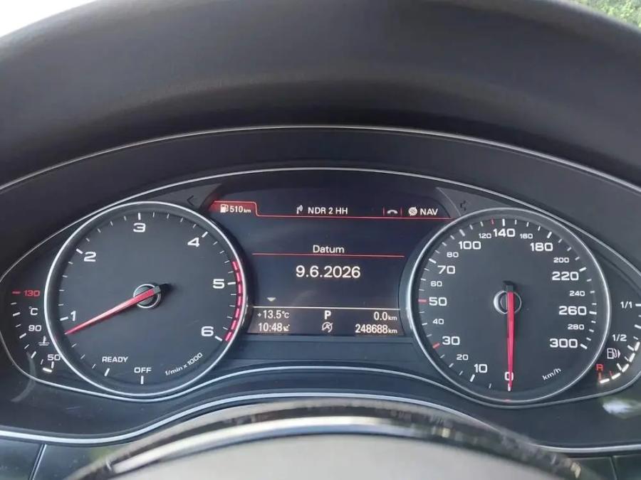 Grey Audi A6 2017 in Marupe, with an engine capacity of 3.00 L and mileage of 249 thousand km for 16950 €, photo 9 on AUTOMOTO.COM.LV