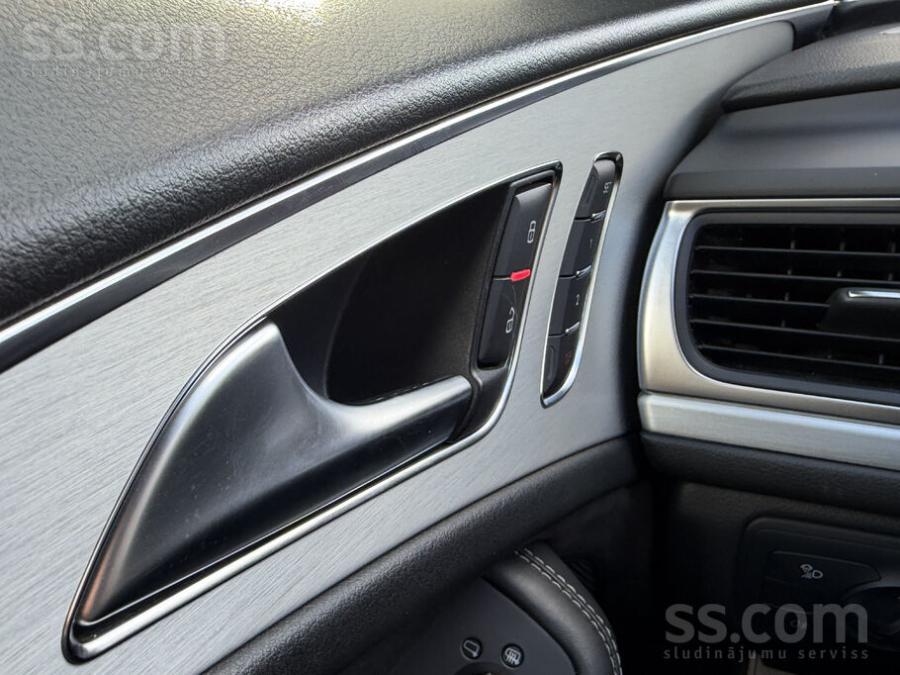 Grey Audi A6 2017 in Riga, with an engine capacity of 3.00 L and mileage of 127 thousand km for 26000 €, photo 10 on AUTOMOTO.COM.LV