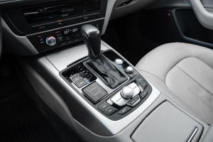 Grey Audi A6 2018 in Riga, with an engine capacity of 2.00 L and mileage of 112 thousand km for 15950 €, photo 19 on AUTOMOTO.COM.LV