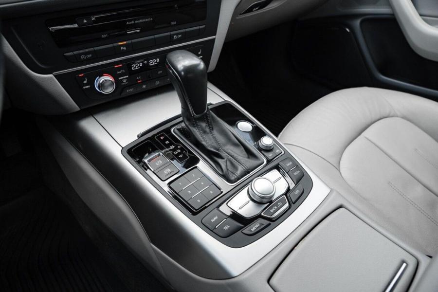 Grey Audi A6 2018 in Riga, with an engine capacity of 2.00 L and mileage of 112 thousand km for 15950 €, photo 19 on AUTOMOTO.COM.LV