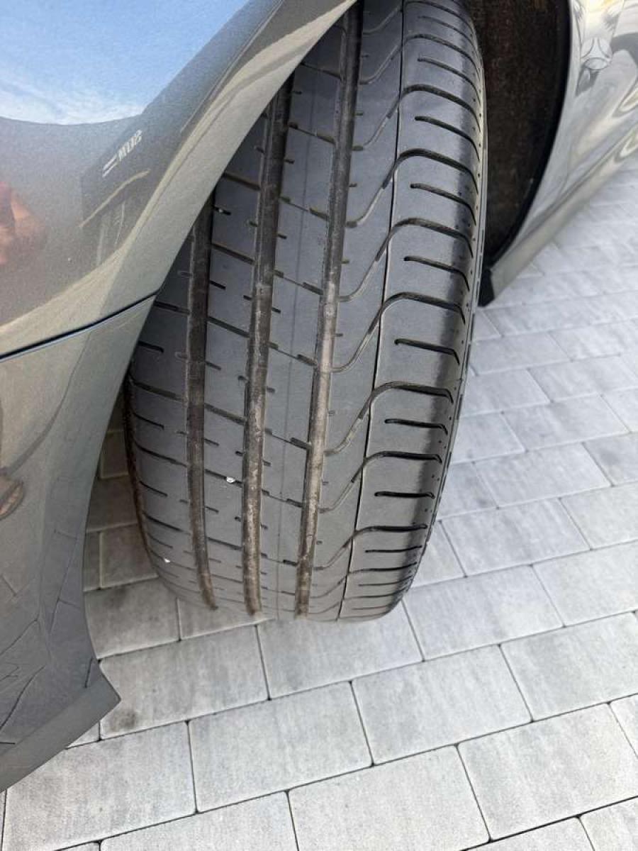 Grey Audi A6 2018 in Siauliai, with an engine capacity of 1.97 L and mileage of 279 thousand km for 16850 €, photo 32 on AUTOMOTO.COM.LV