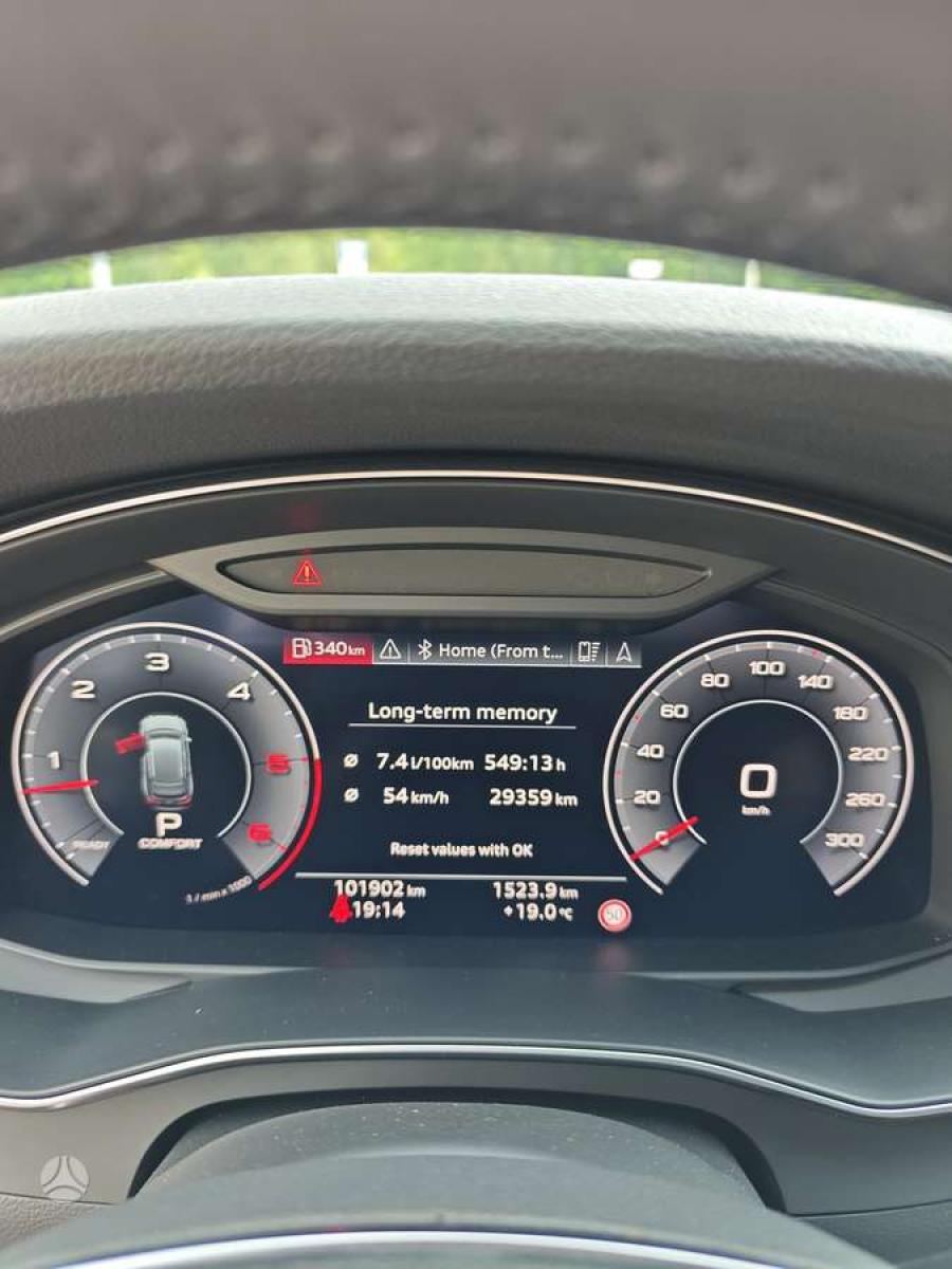 Grey Audi A6 2018 in Vilnius, with an engine capacity of 2.97 L and mileage of 102 thousand km for 24999 €, photo 24 on AUTOMOTO.COM.LV