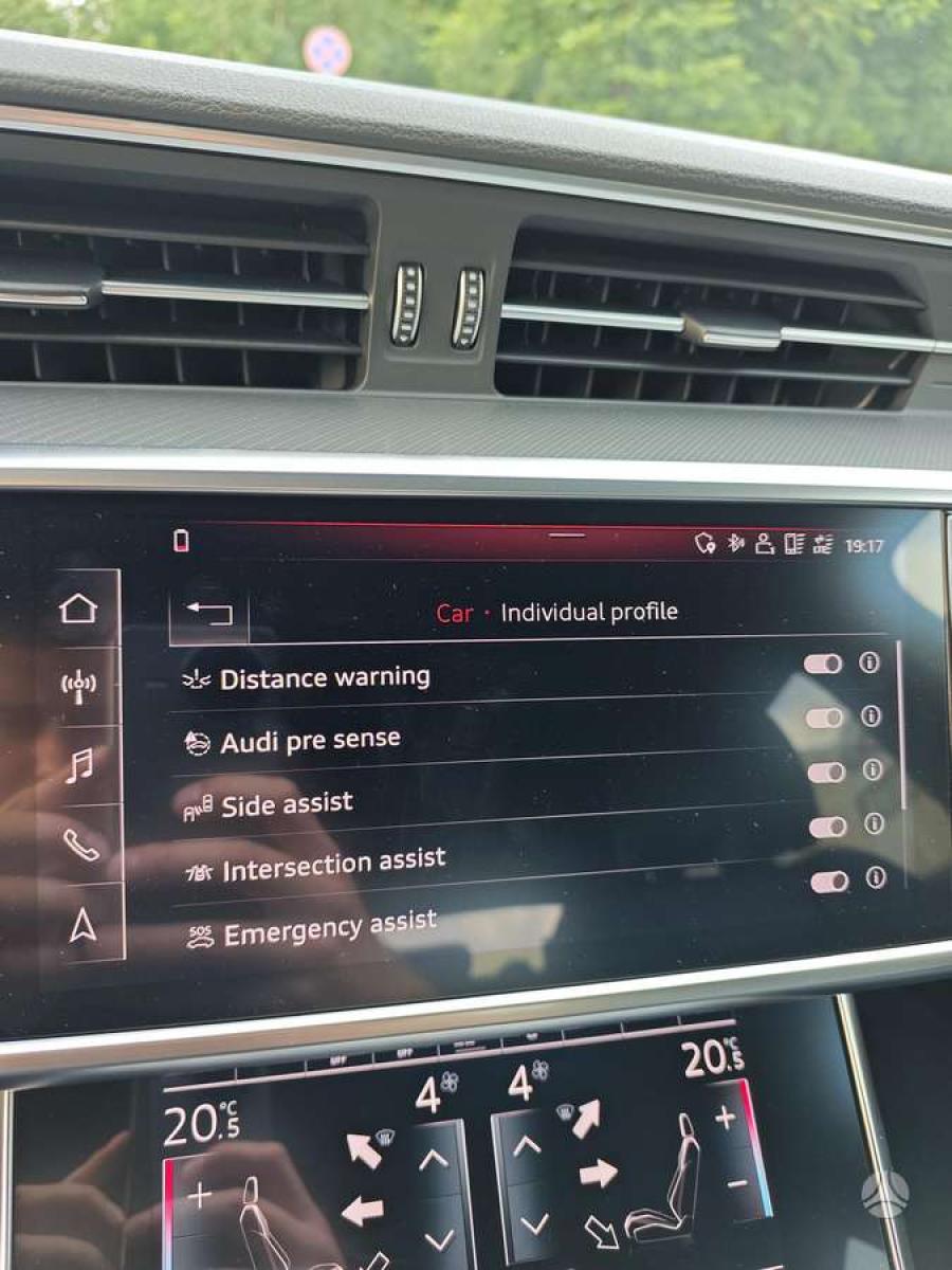 Grey Audi A6 2018 in Vilnius, with an engine capacity of 2.97 L and mileage of 102 thousand km for 24999 €, photo 31 on AUTOMOTO.COM.LV