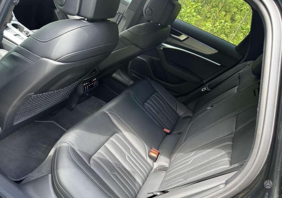 Grey Audi A6 2019 in Vilnius, with an engine capacity of 2.97 L and mileage of 128 thousand km for 22300 €, photo 16 on AUTOMOTO.COM.LV