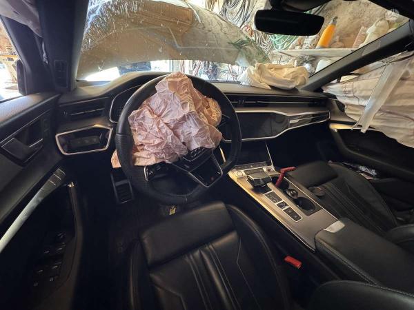 Pelēks Audi A6 2019 Viļņa, ar dzinēja tilpumu 2.97 L un nobraukumu 148 tūkst. km par 15500 €, foto 9 vietnē AUTOMOTO.COM.LV