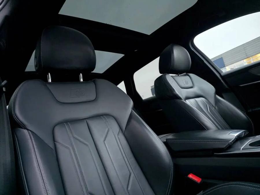 Grey Audi A6 2020 in Riga, with an engine capacity of 2.00 L and mileage of 250 thousand km for 24490 €, photo 10 on AUTOMOTO.COM.LV