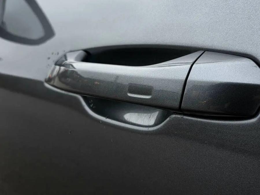 Grey Audi A6 2020 in Riga, with an engine capacity of 2.00 L and mileage of 250 thousand km for 24490 €, photo 30 on AUTOMOTO.COM.LV